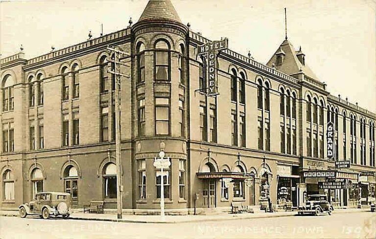 History : Malek Theatre